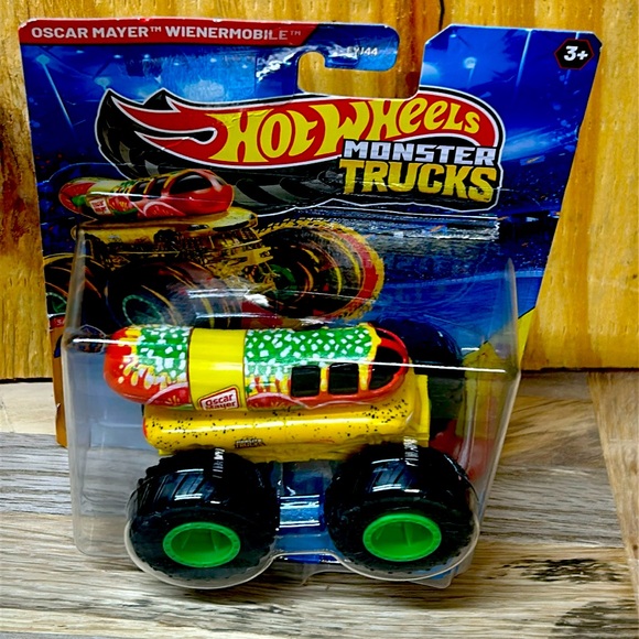 HW MONSTER TRUCKS | Toys | Hw Monster Trucks Oscar Mayer Wienermobile ...